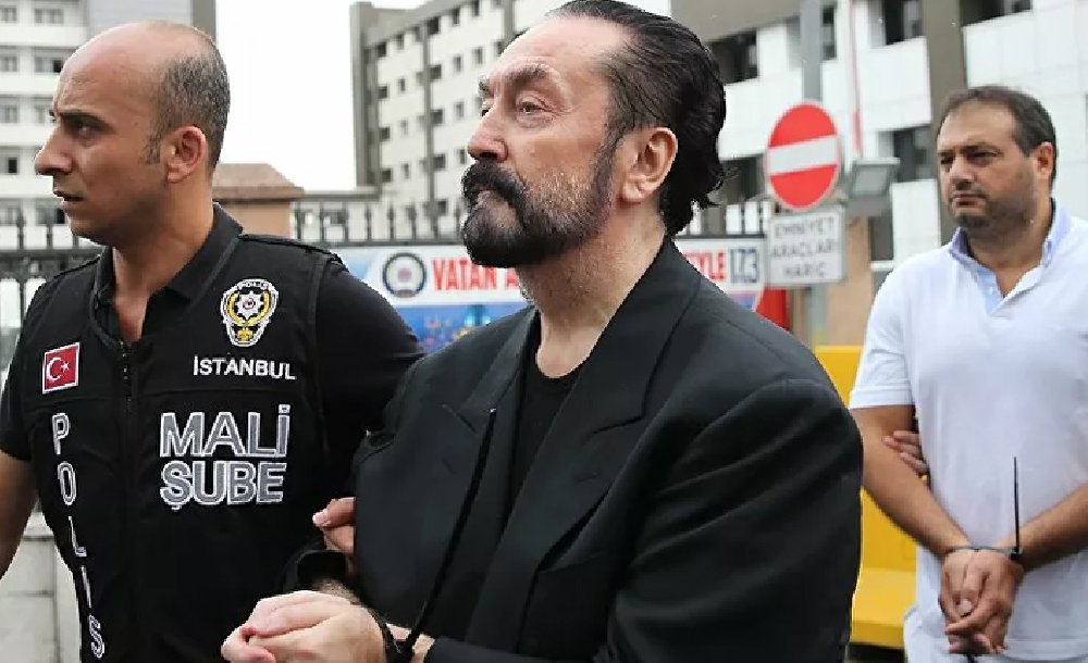 Adnan Oktar hakkında 2 ayrı suçtan beraat kararı | Yurtsever