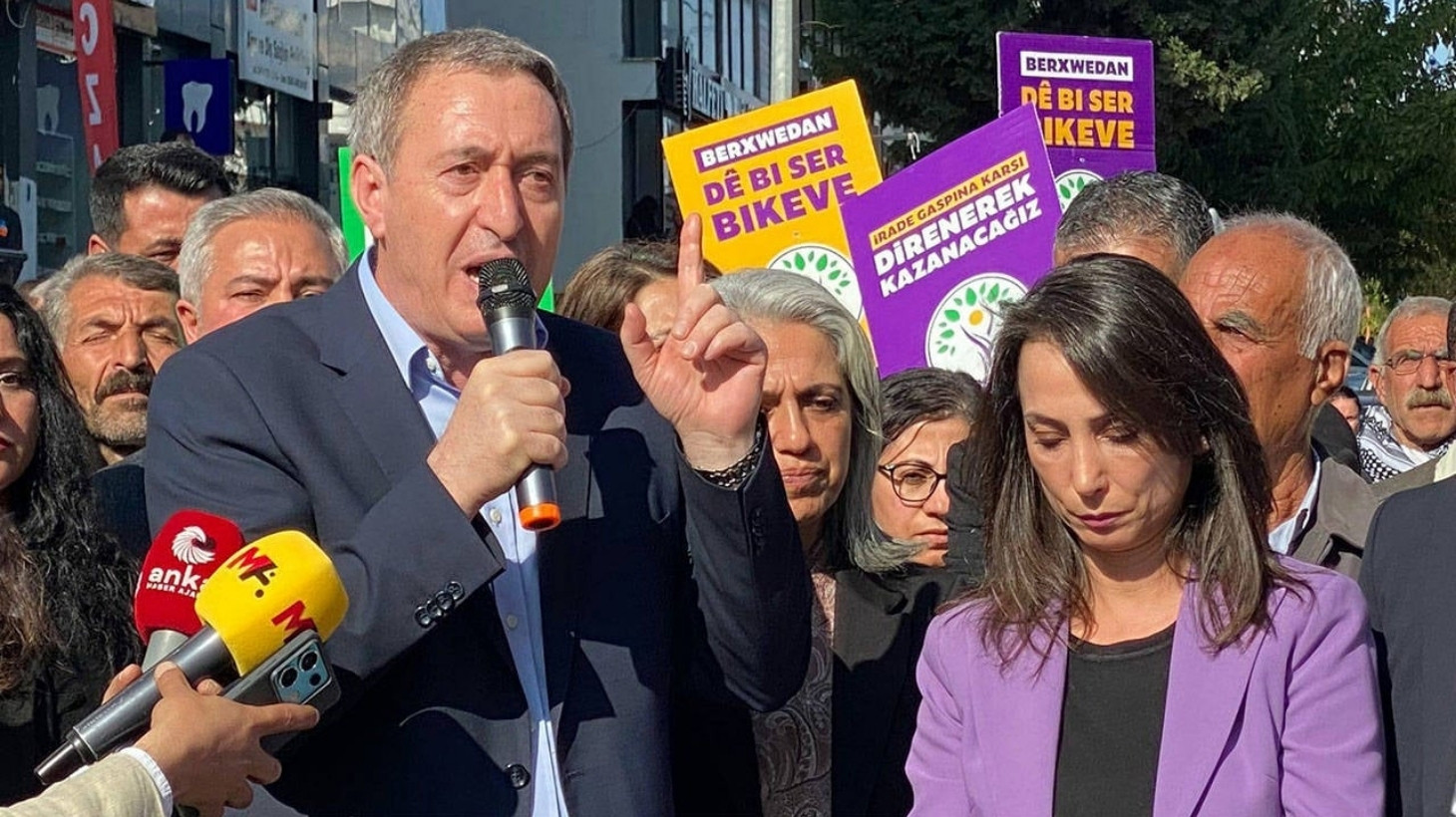 Erdoğan, DEM Parti-Öcalan görüşmesinin sağlanması için talimat verdi ...